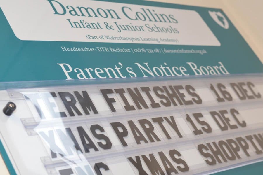 replaceable letters for changeable sign system - READERBOARDS