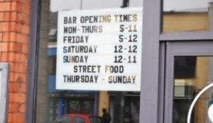 Large Changeable Window Sign Kit with Board - READERBOARDS