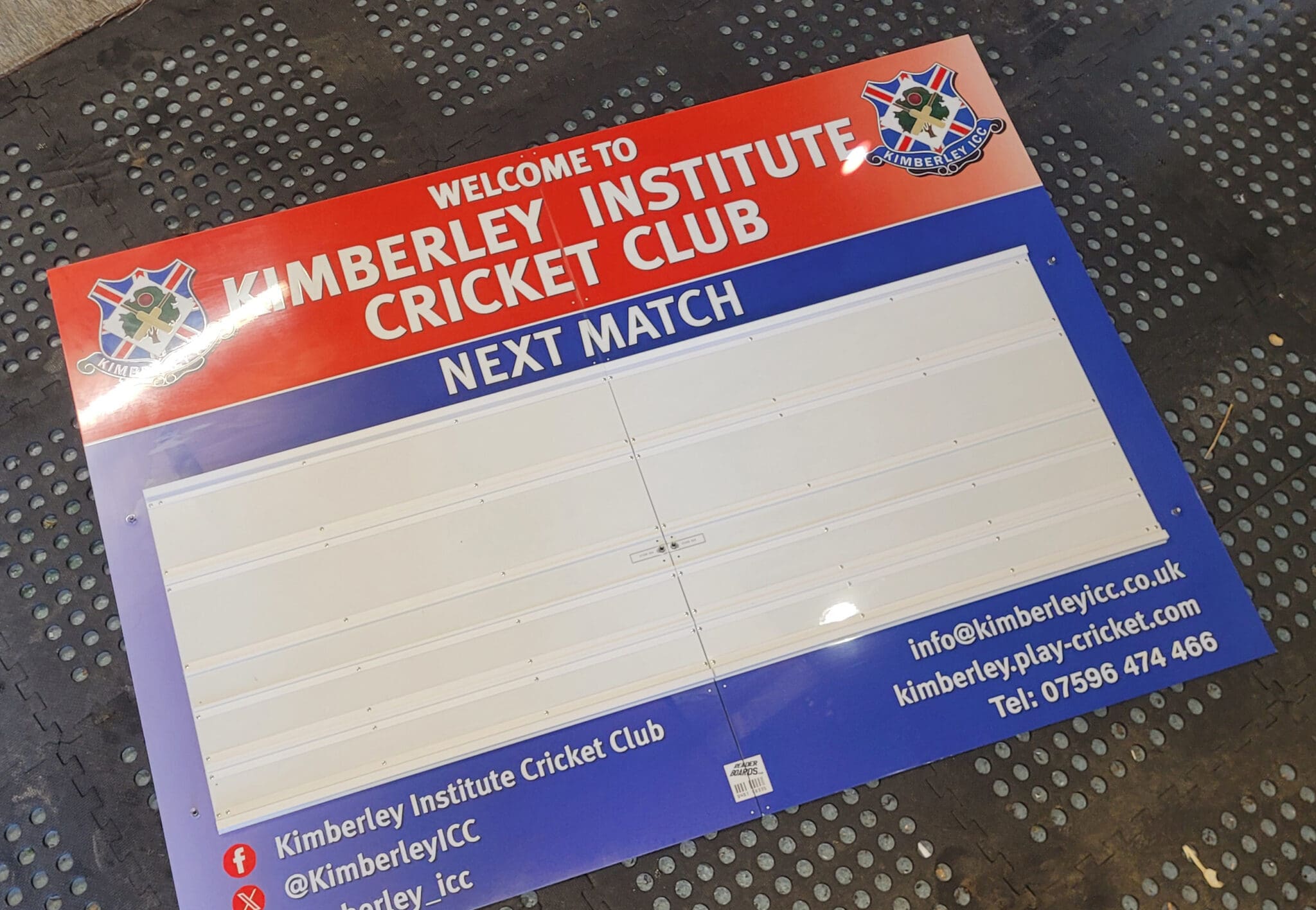 2 Piece 'Courier Friendly' Fixture Board - READERBOARDS